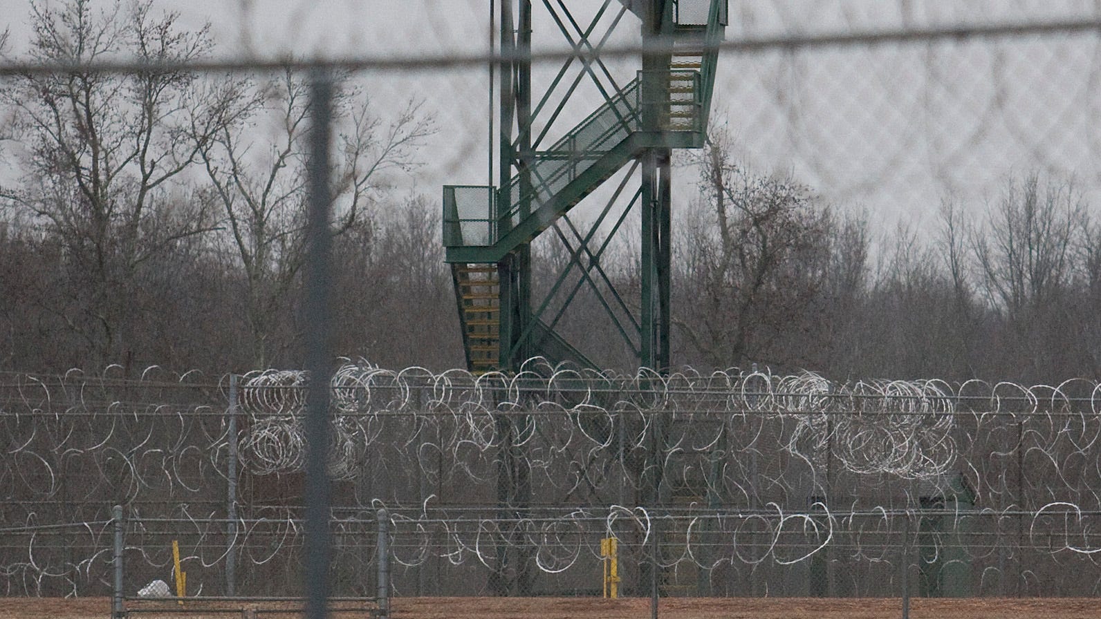 Prison employee disciplines total 4,482