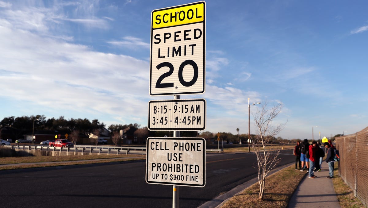 CCISD school zone signs remain unchanged despite school time change