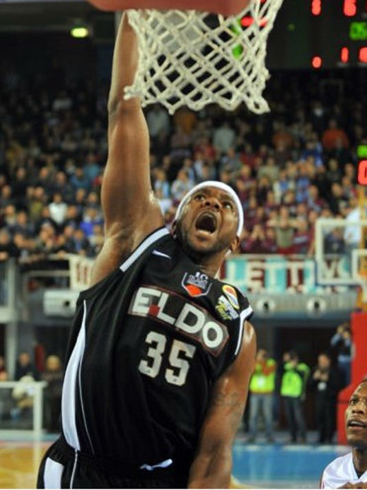 Ex-Vols great Ron Slay driving for Uber, going to school, preparing to ...