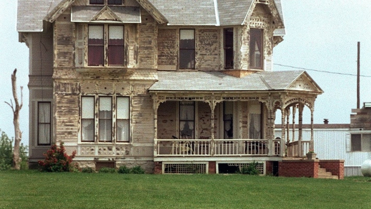 From the archive: Farmhouse gets ready for 'Twister' role