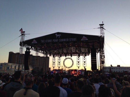 The 7 best outdoor music venues in New Jersey
