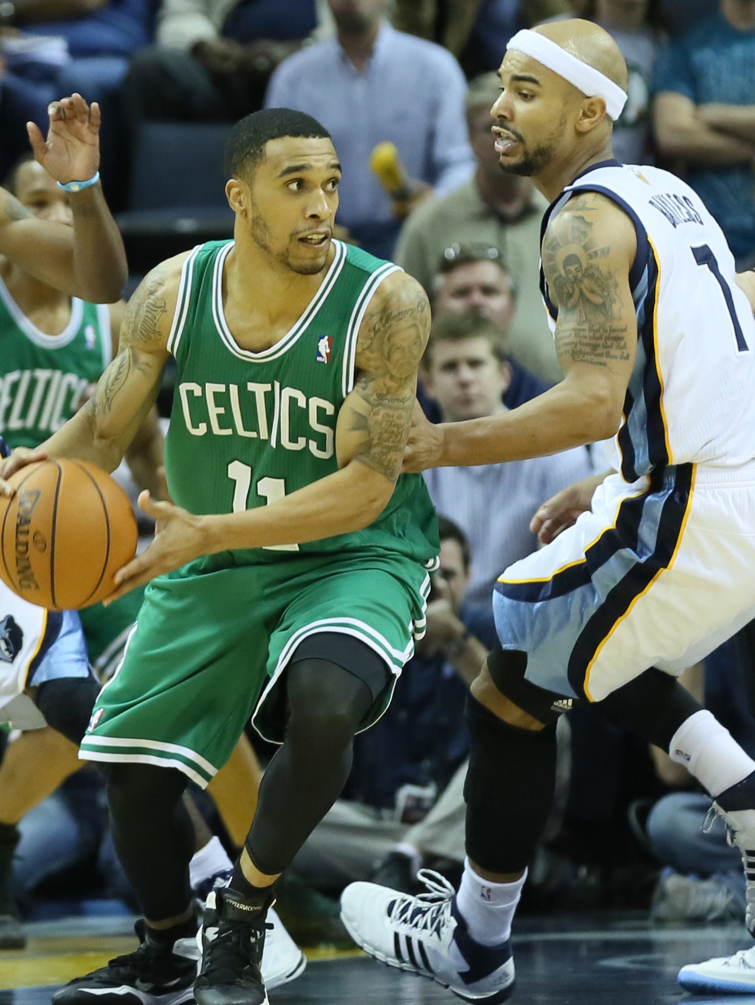 Celtics to trade Courtney Lee for Grizzlies' Jerryd Bayless