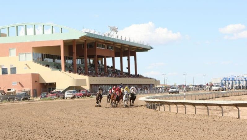 Prescott Valley's Arizona Downs ends horse racing season early
