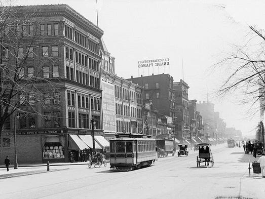The age of horses in Detroit