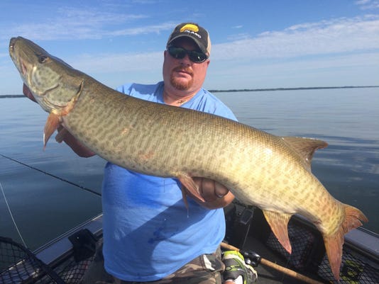 Get in the slop for summertime muskies