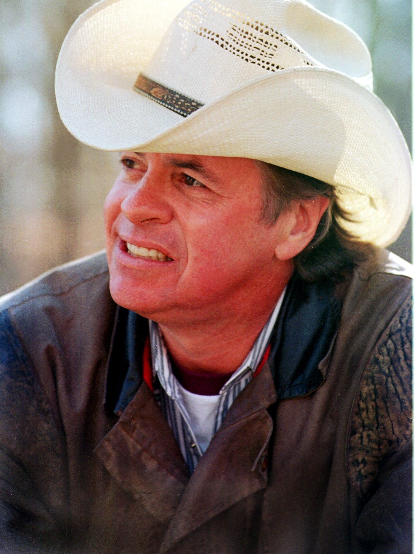 ‘Cowboy Bob,' an Indiana TV legend and animal advocate, dies at 73