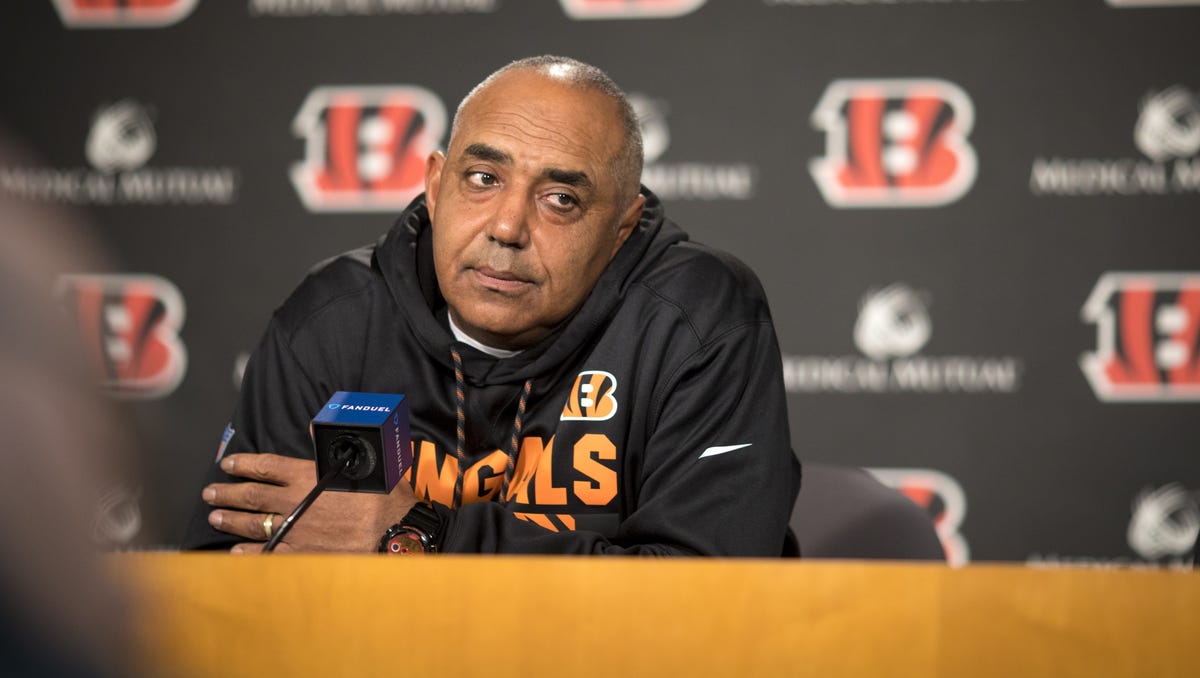 2017: The many faces of Marvin Lewis