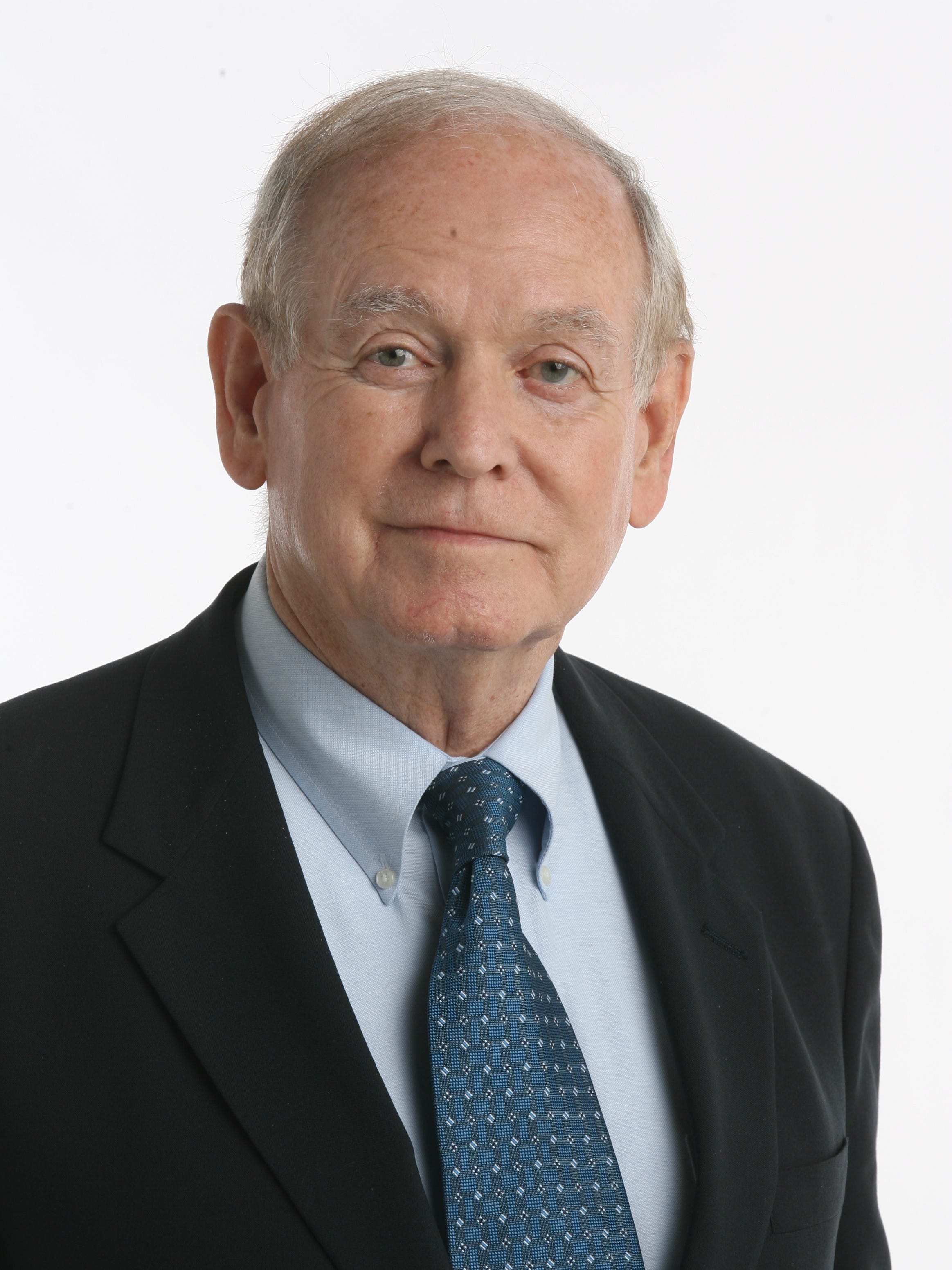 Robert Ray, beloved 5-term Iowa governor, dies at 89