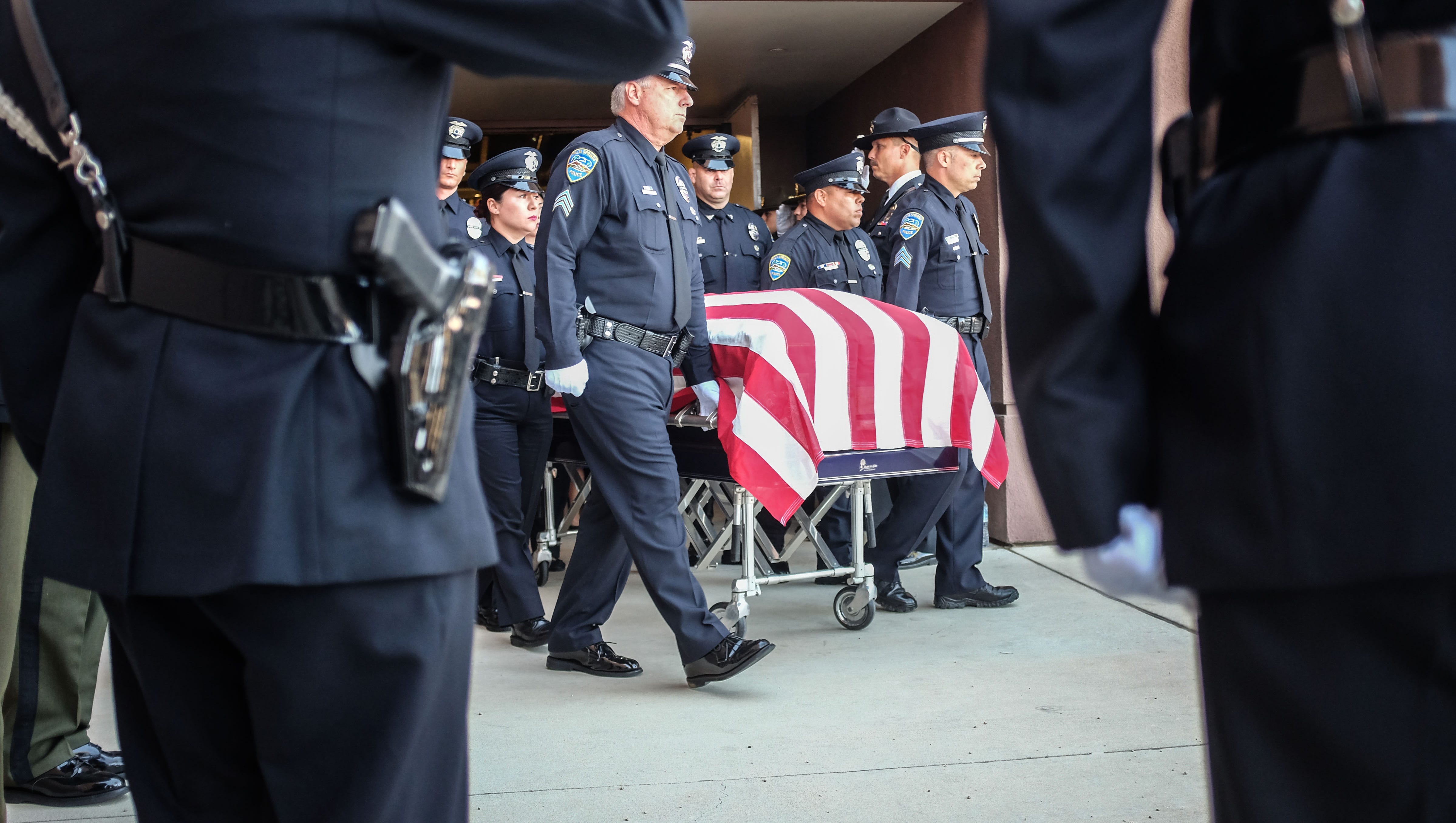 Palm Springs’ fallen cops came from different worlds, but were mourned ...