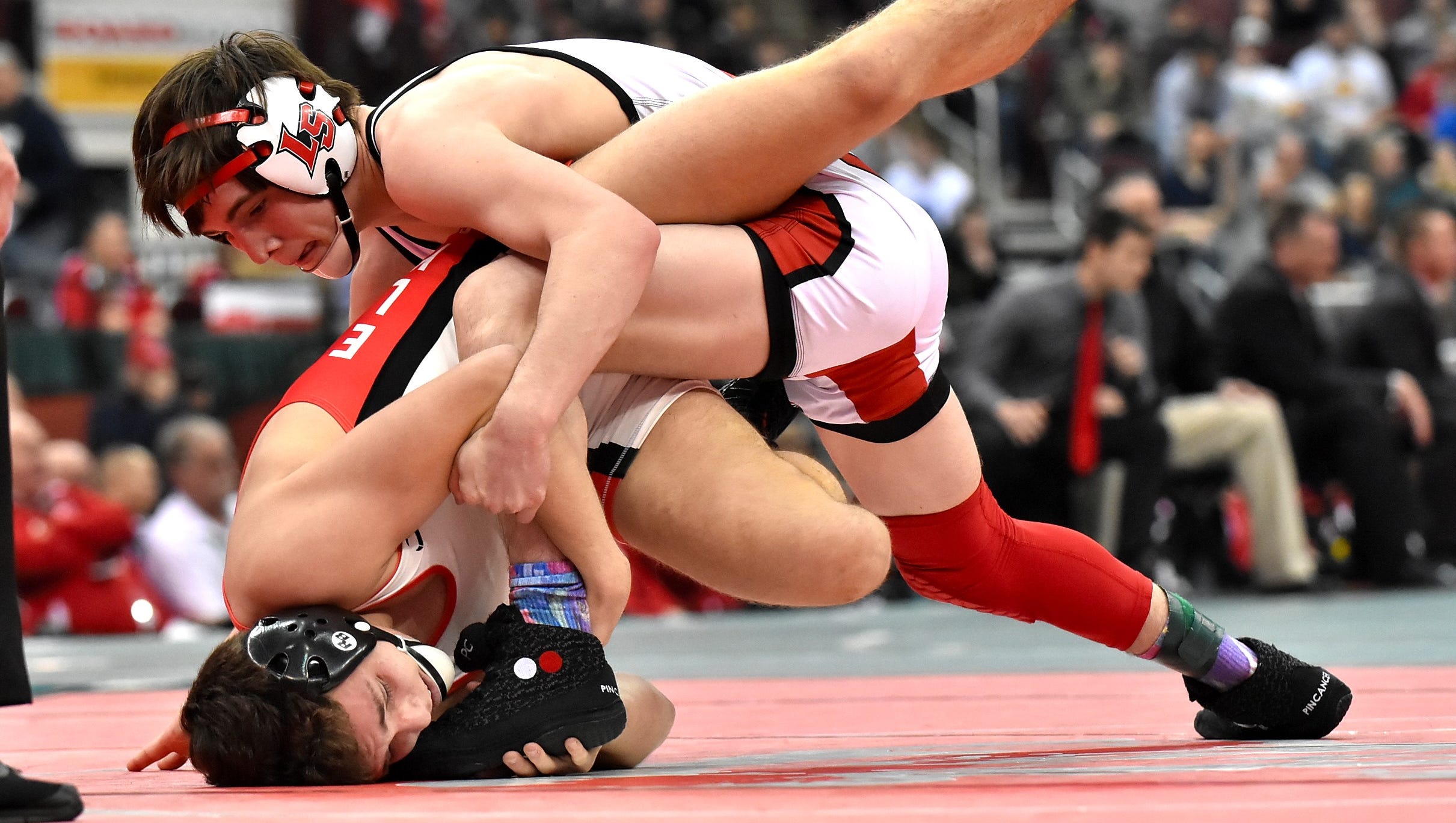 Lucas Byrd becomes the 2nd wrestling state champion in La Salle history