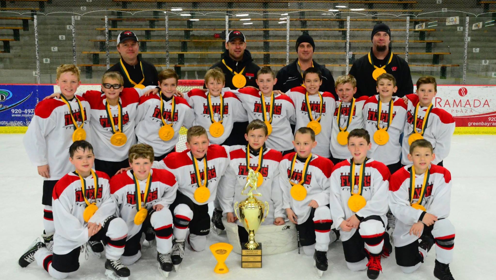 Hockey team for 10-year-olds scores with successful hockey season