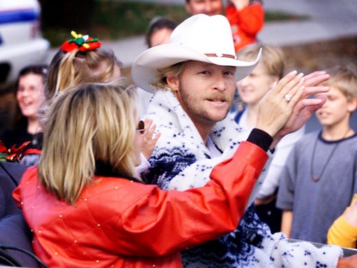 Alan Jacksons Son In Law Dies After Fall In Florida