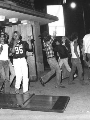 When rock fans rioted at Black and Blue show