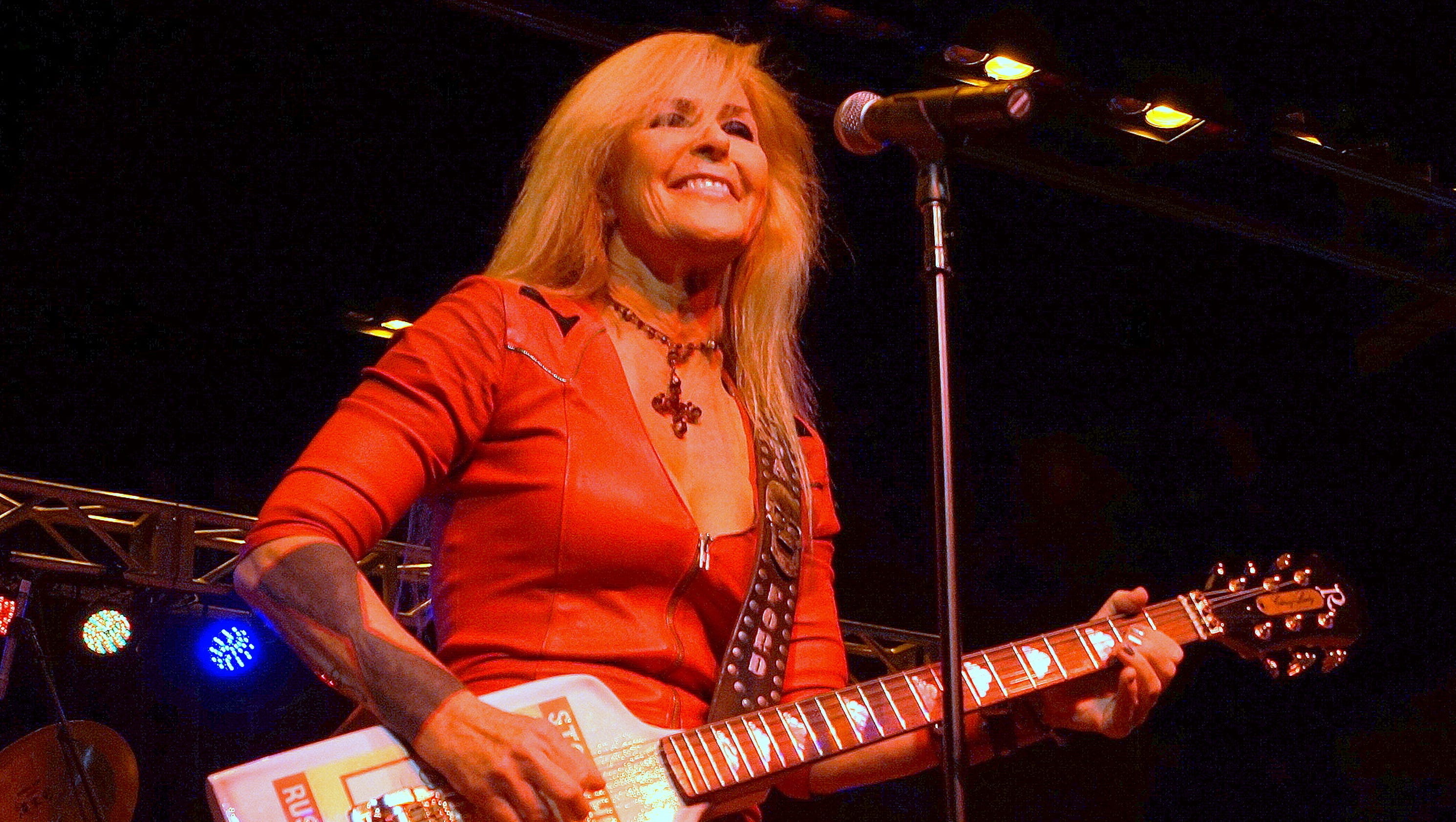 Photos: Scenes from 80s in the Park rock concert