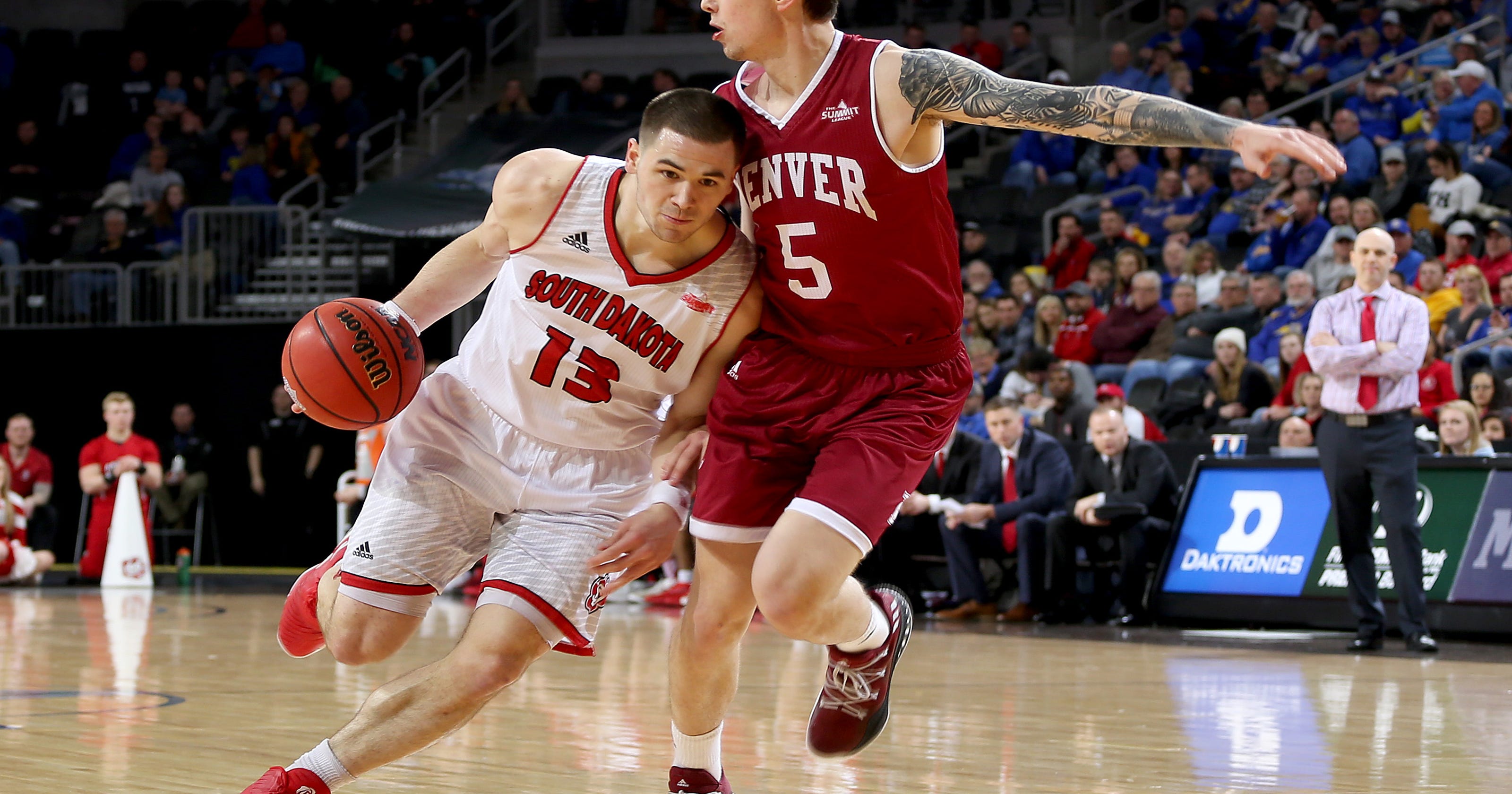 Matt Mooney announces he's leaving South Dakota Coyotes men's basketball