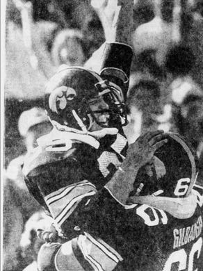 1977 Cy-Hawk football: Iowa beats ISU in 1st game of rekindled rivalry