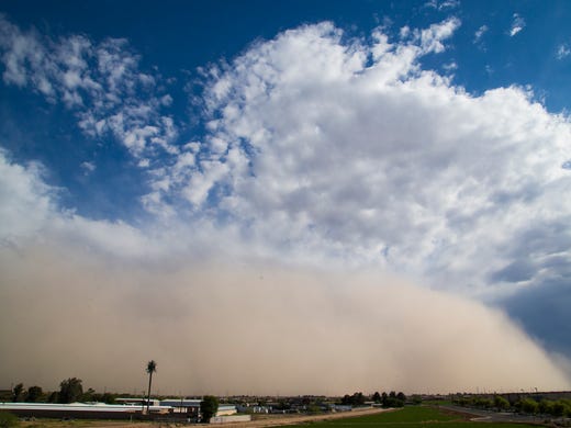 Dust storm moves through the Valley