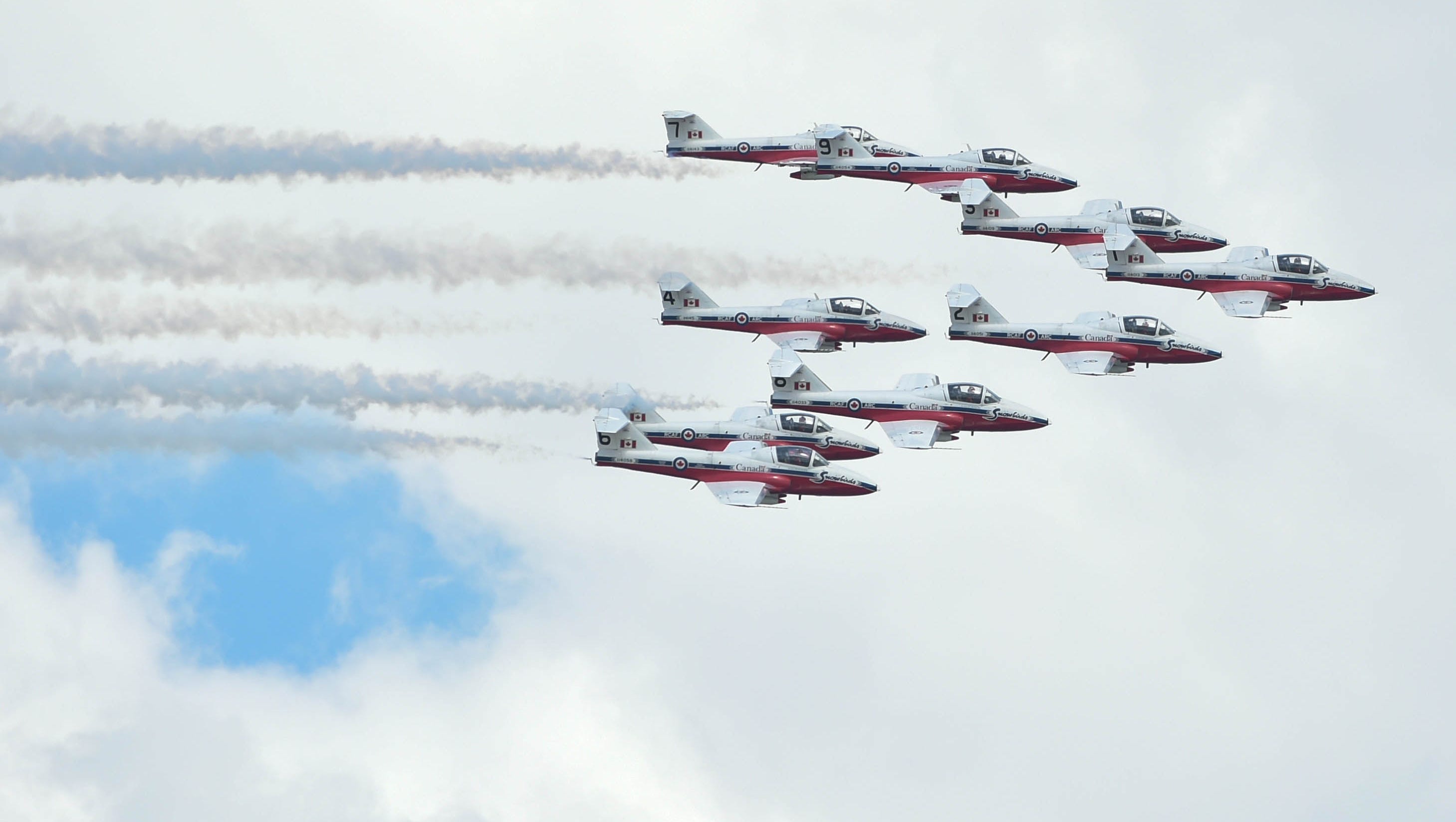 Royal Canadian Air Force Snowbirds soar through Ocean City