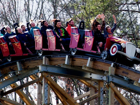 How to experience Dollywood in one day