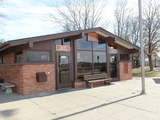 Iowa DOT looks to close many highway rest areas