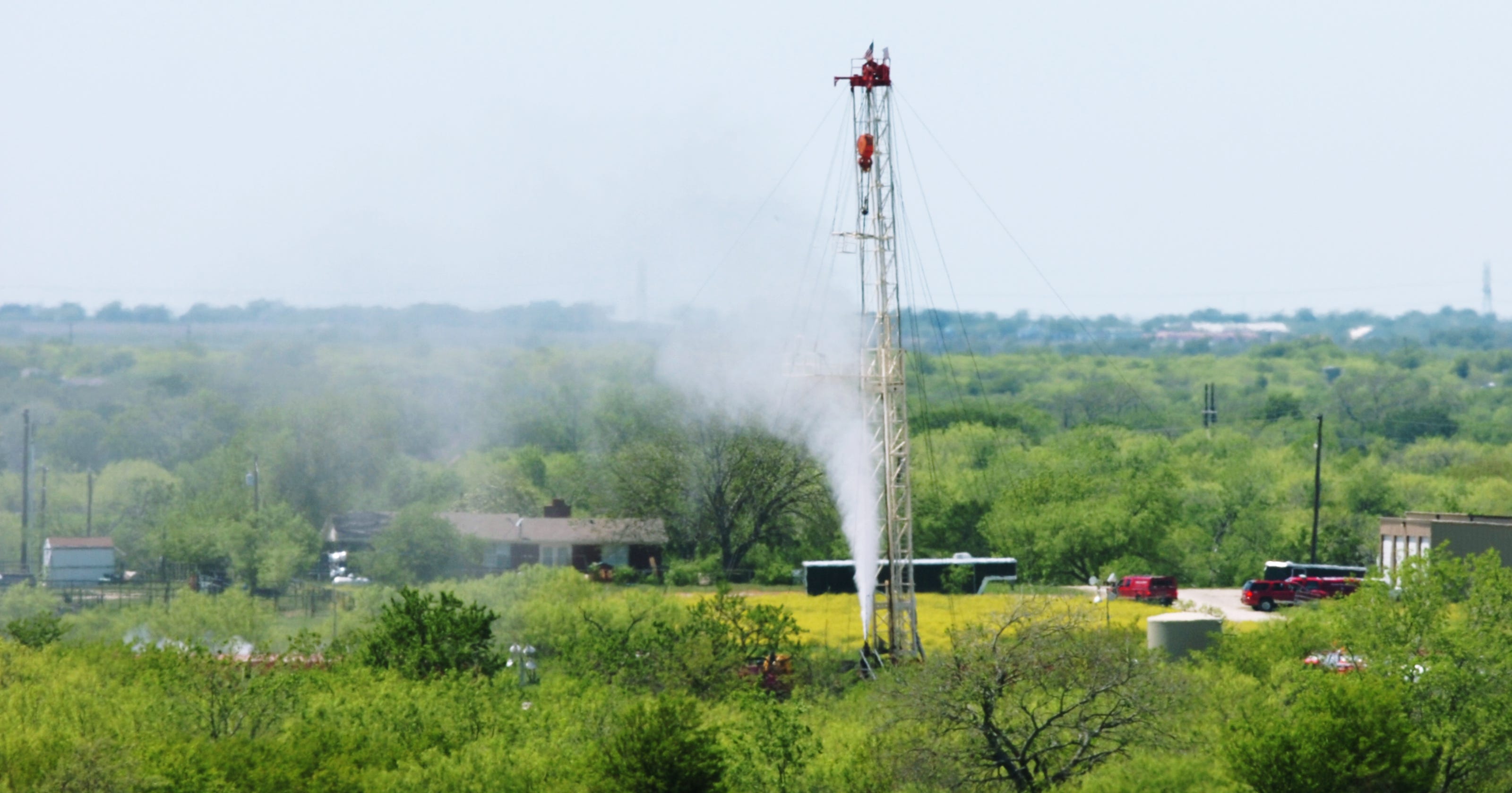 Is fracking polluting the air?