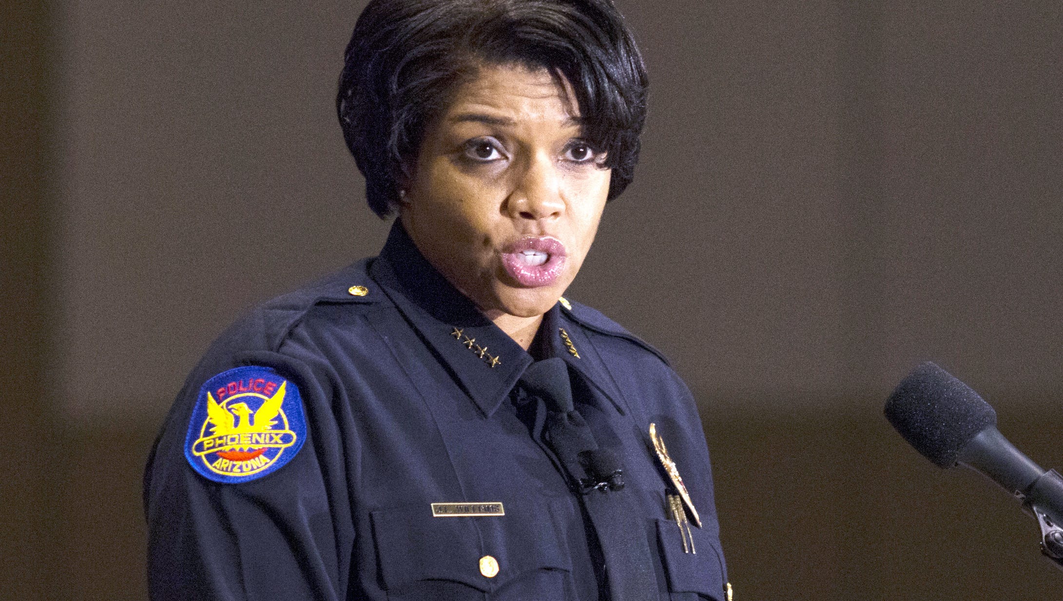 Civilian Phoenix police assistants to start handling some patrol calls