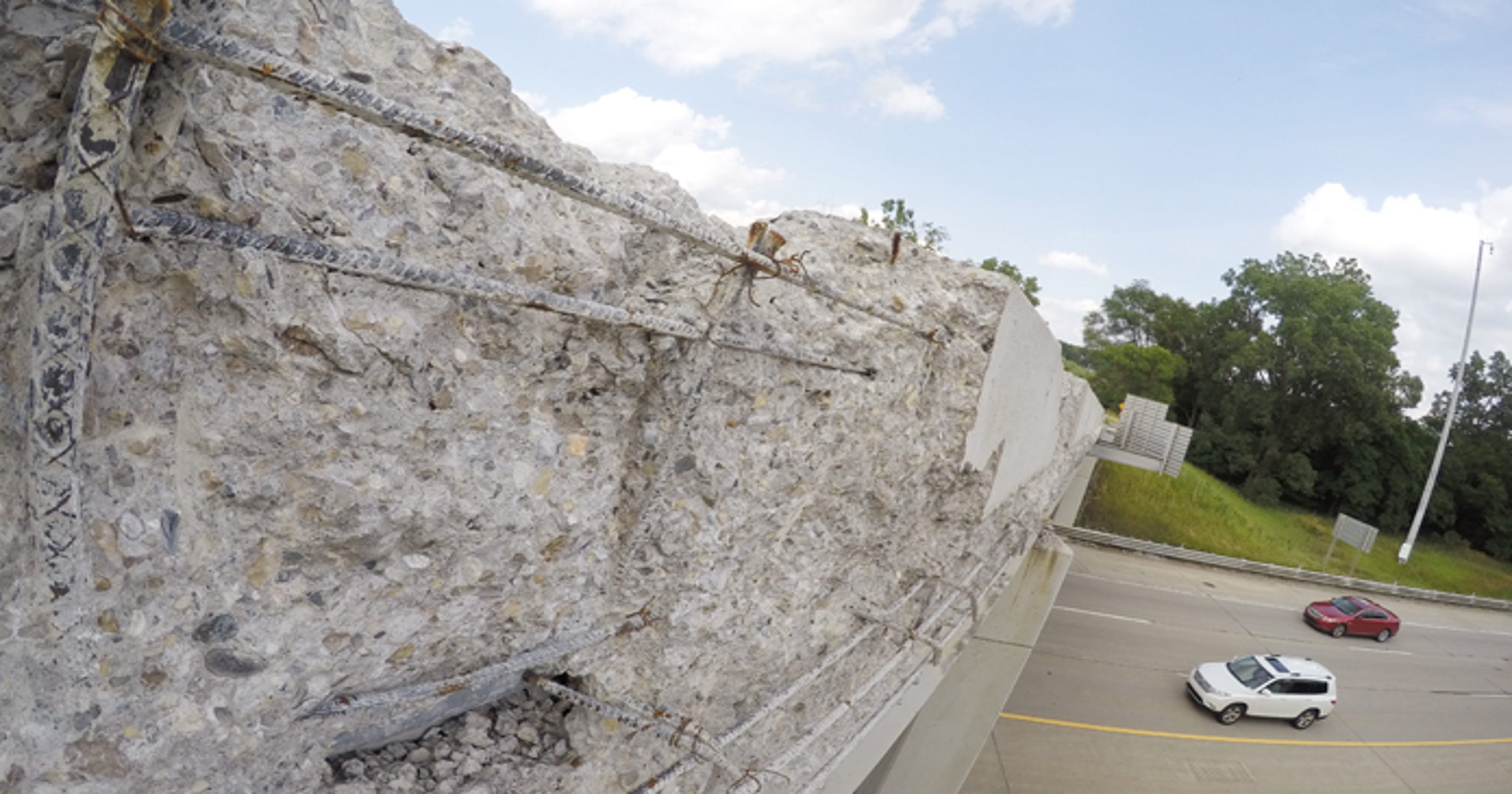 MDOT to fix loose concrete on bridge over I-96