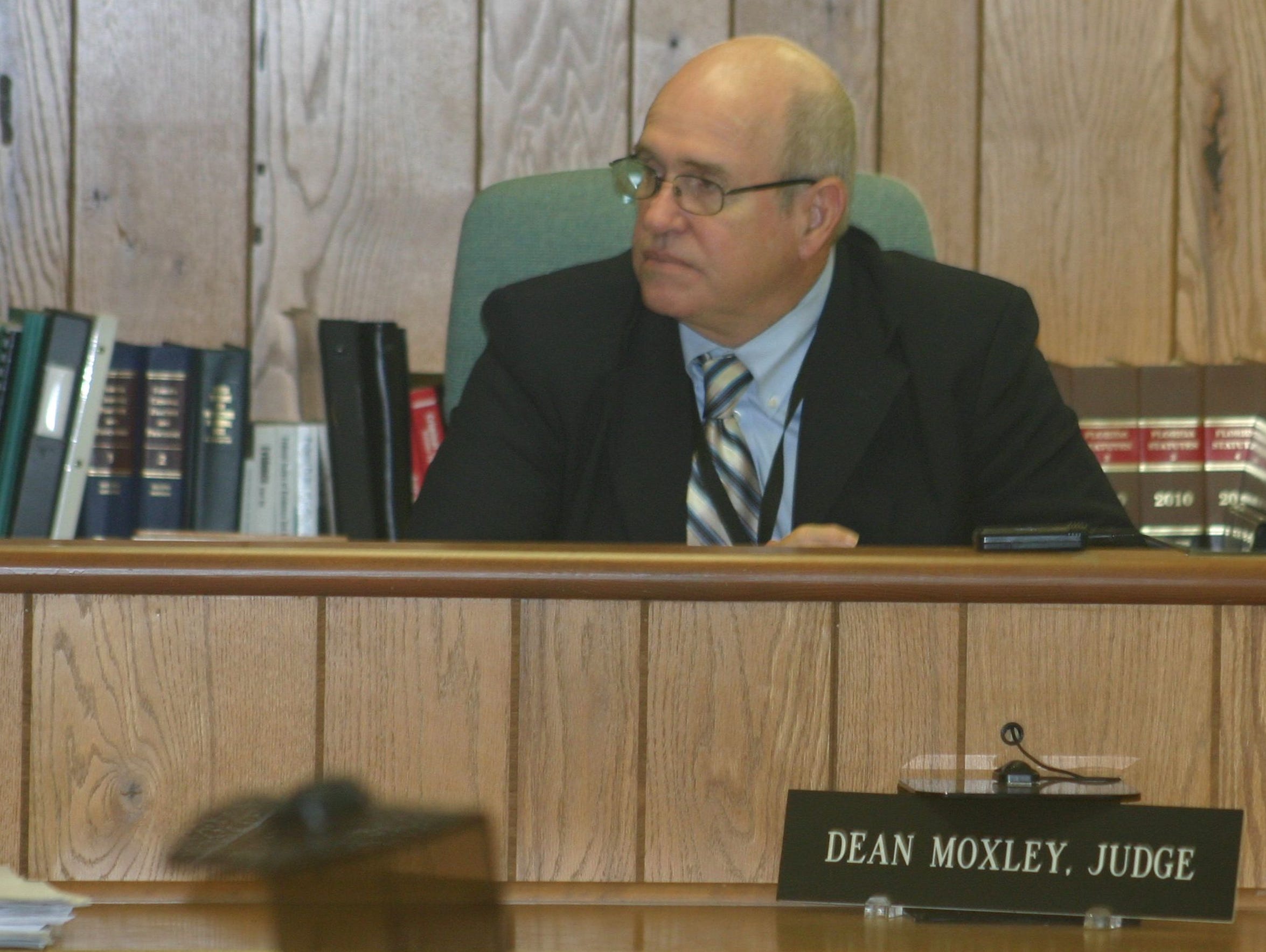 Dysfunction: The Prosecutor's Office in 1980s, Murder on the Space ...