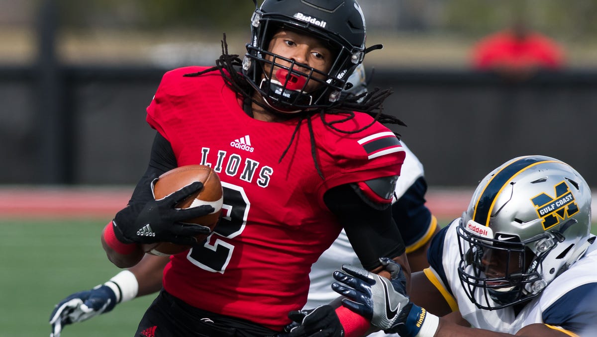 JUCO Football: Gulf Coast at EMCC