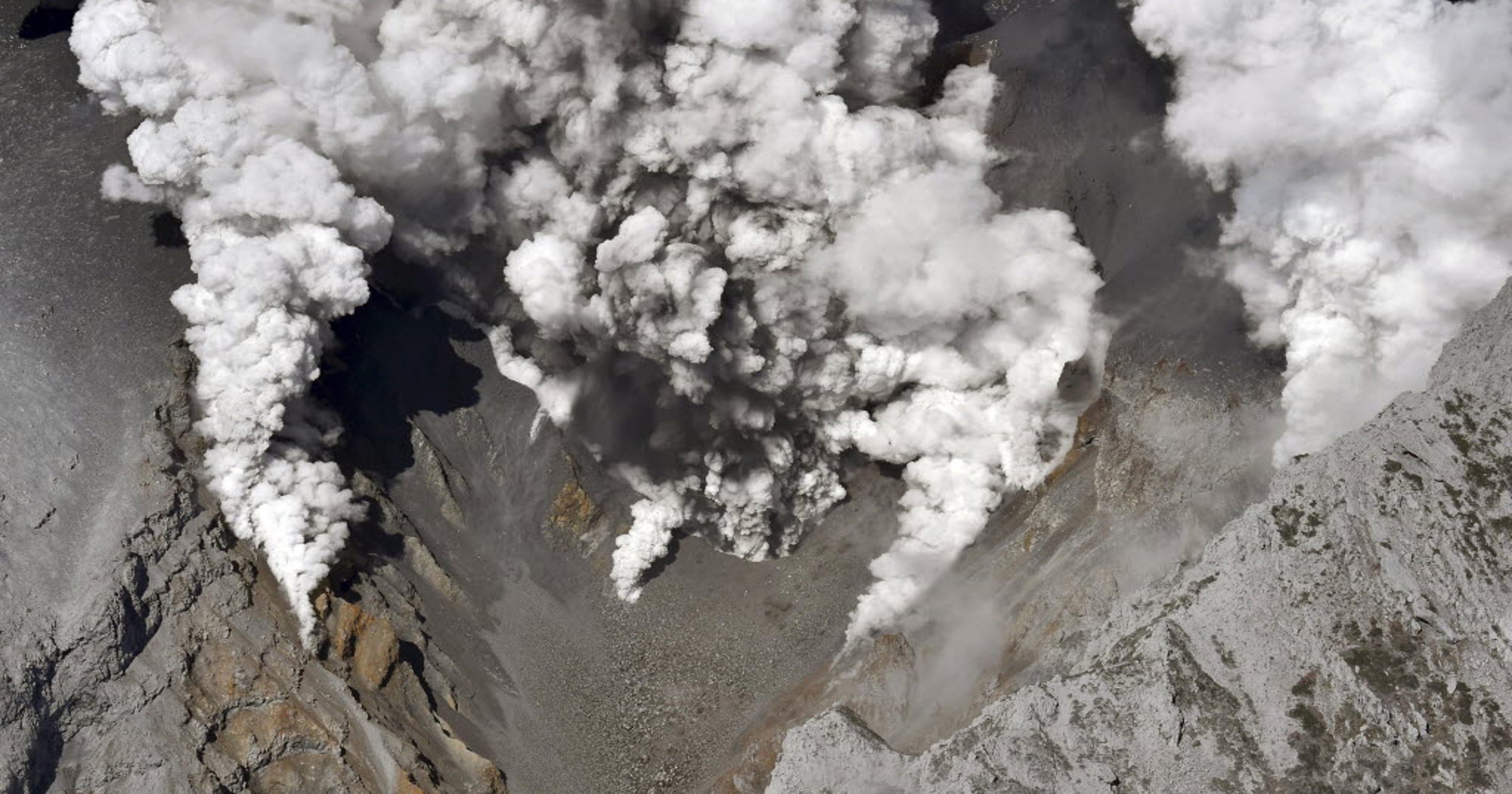 Volcano erupts in Japan, injuries reported