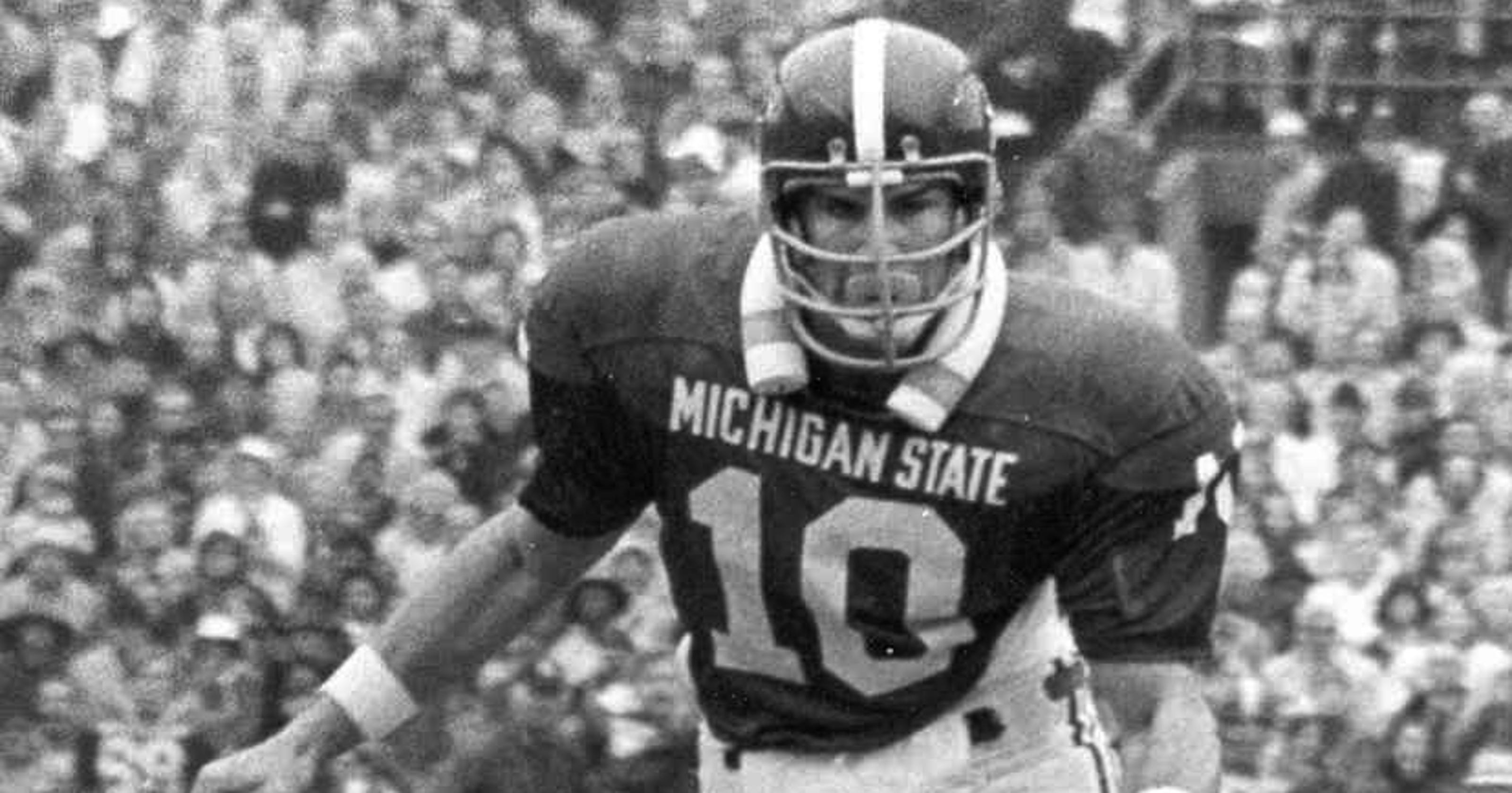 MSU's top 50 football players: No. 9 Brad Van Pelt