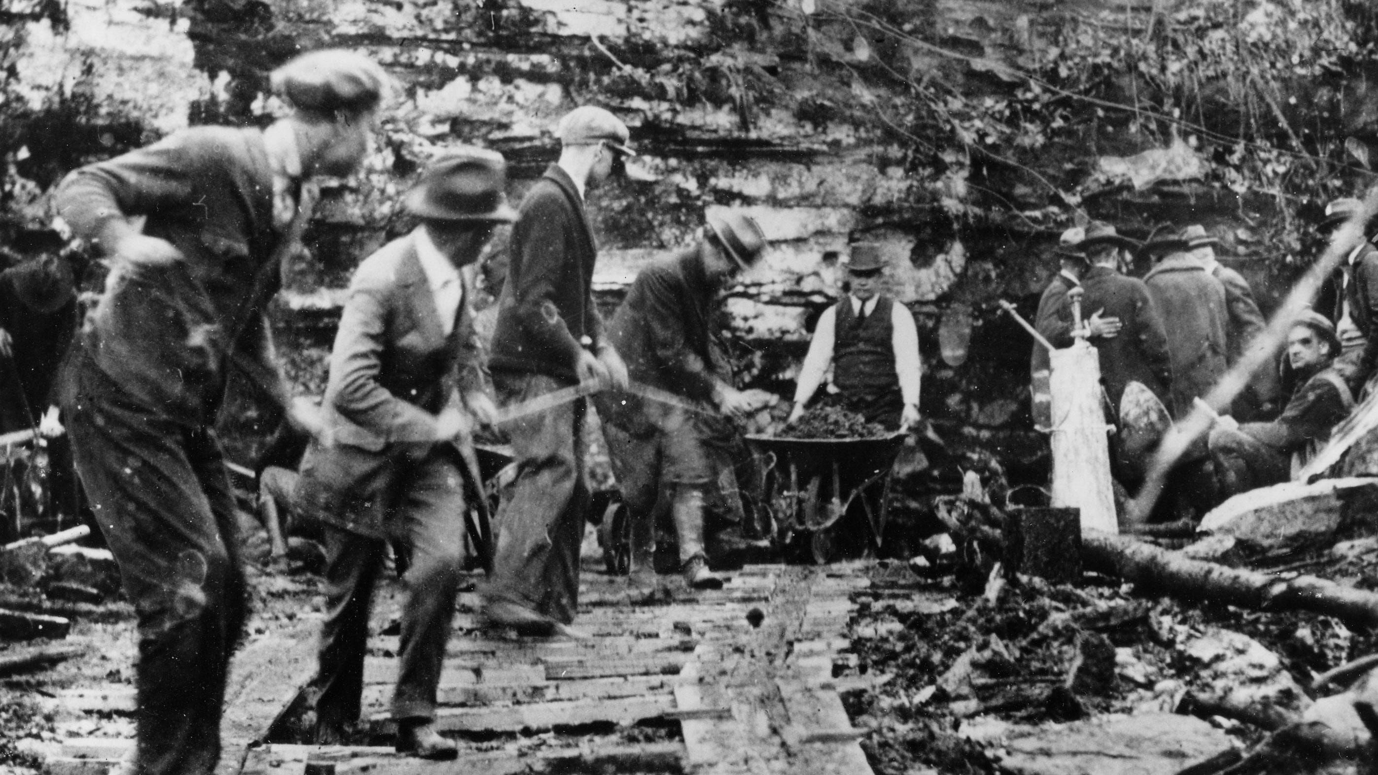 Trapped! Floyd Collins’ cave ordeal remembered