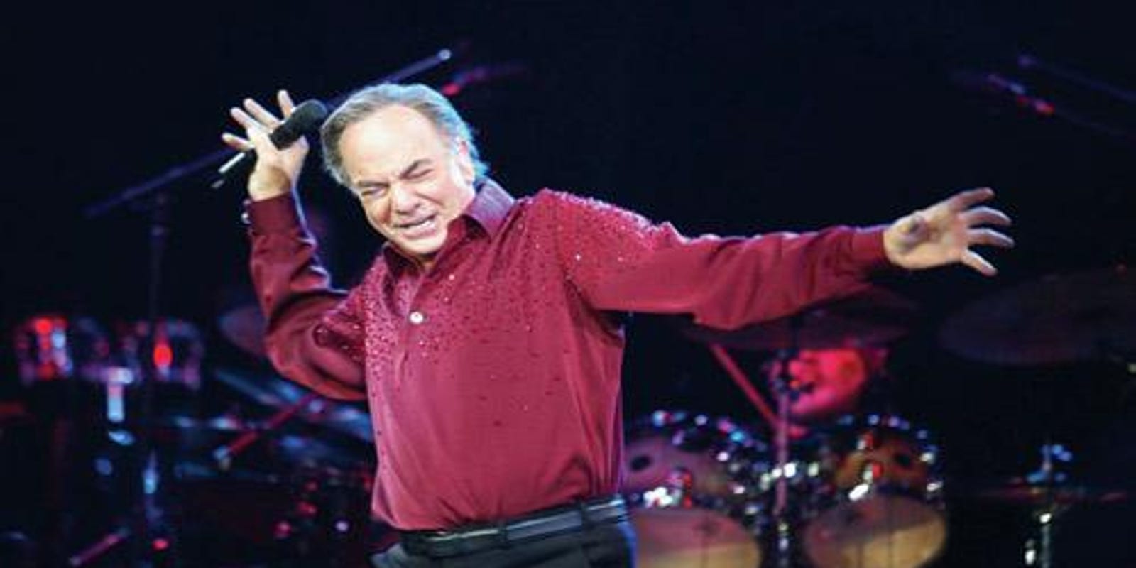 Neil Diamond's anniversary tour kicks off in the Valley