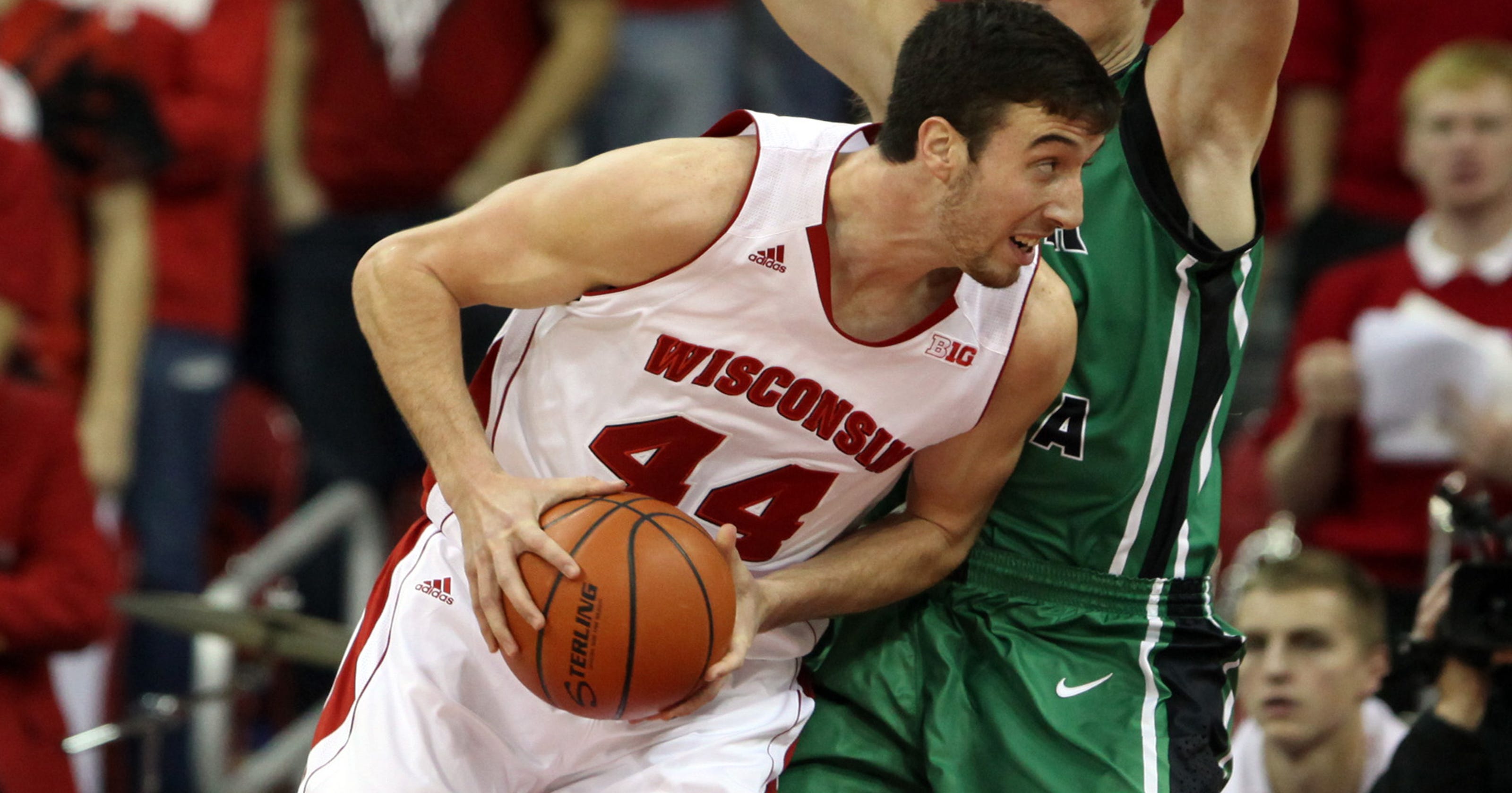 Wisconsin's Frank Kaminsky nets school-record 43 points in rout