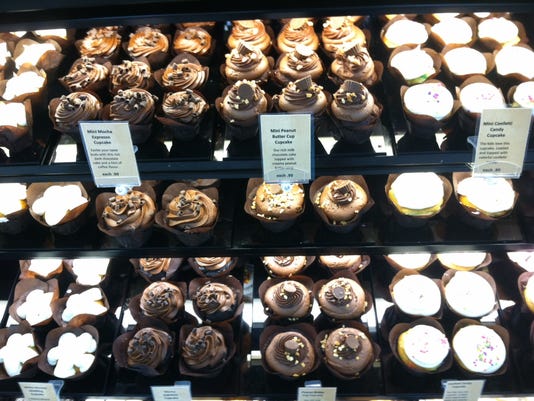 Hy-Vee enters gourmet cupcake market