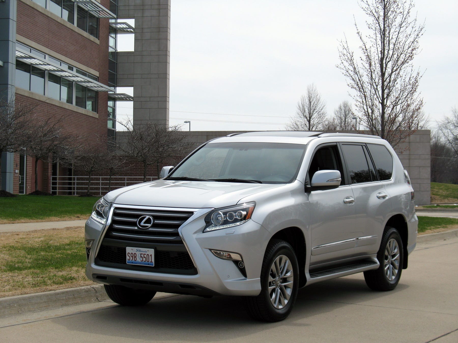 2014 Lexus GX 460 SUV a versatile vehicle