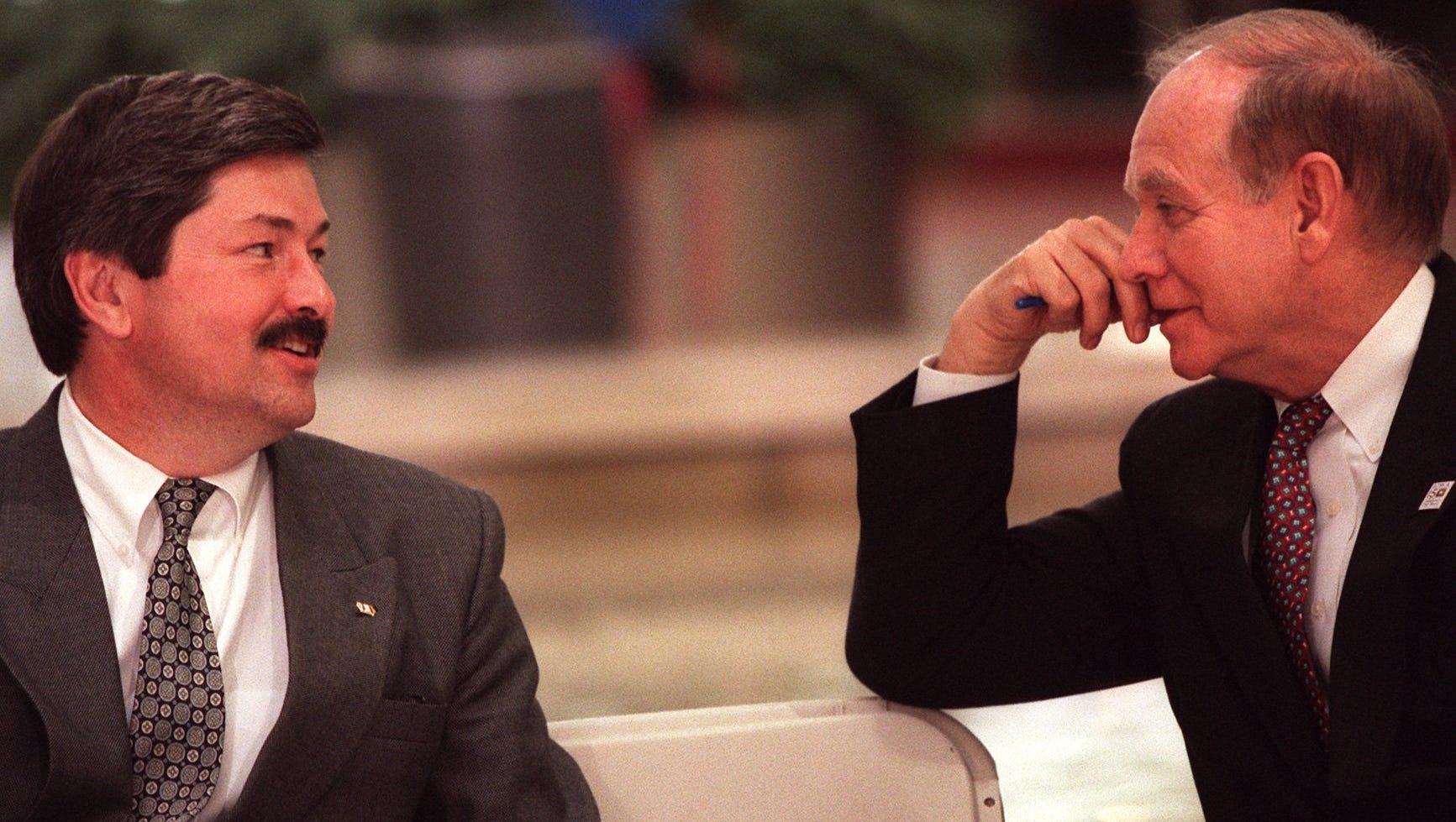 Robert Ray and his remarkable life in Iowa, in 10 chapters