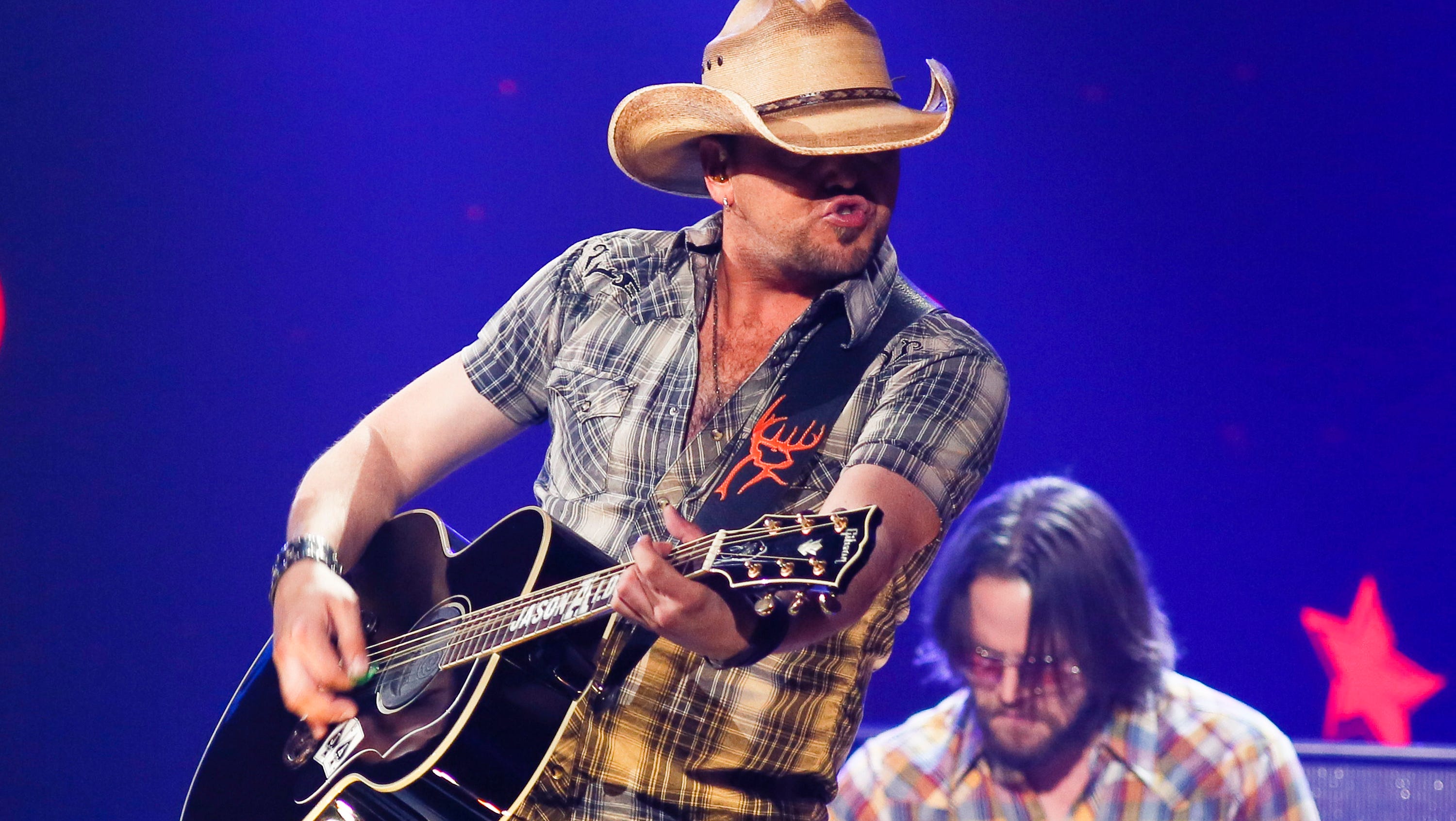 Country Thunder Arizona Guide 2014