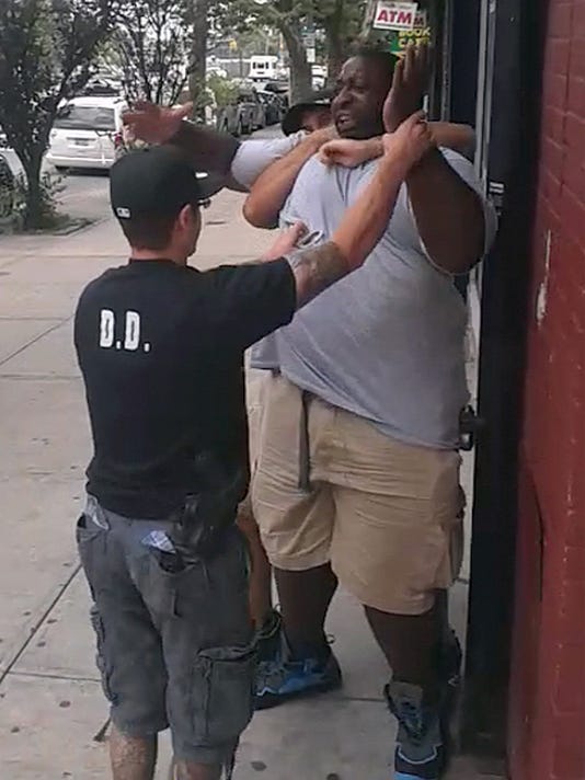 After Eric Garner, Twitter unconvinced #blacklivesmatter