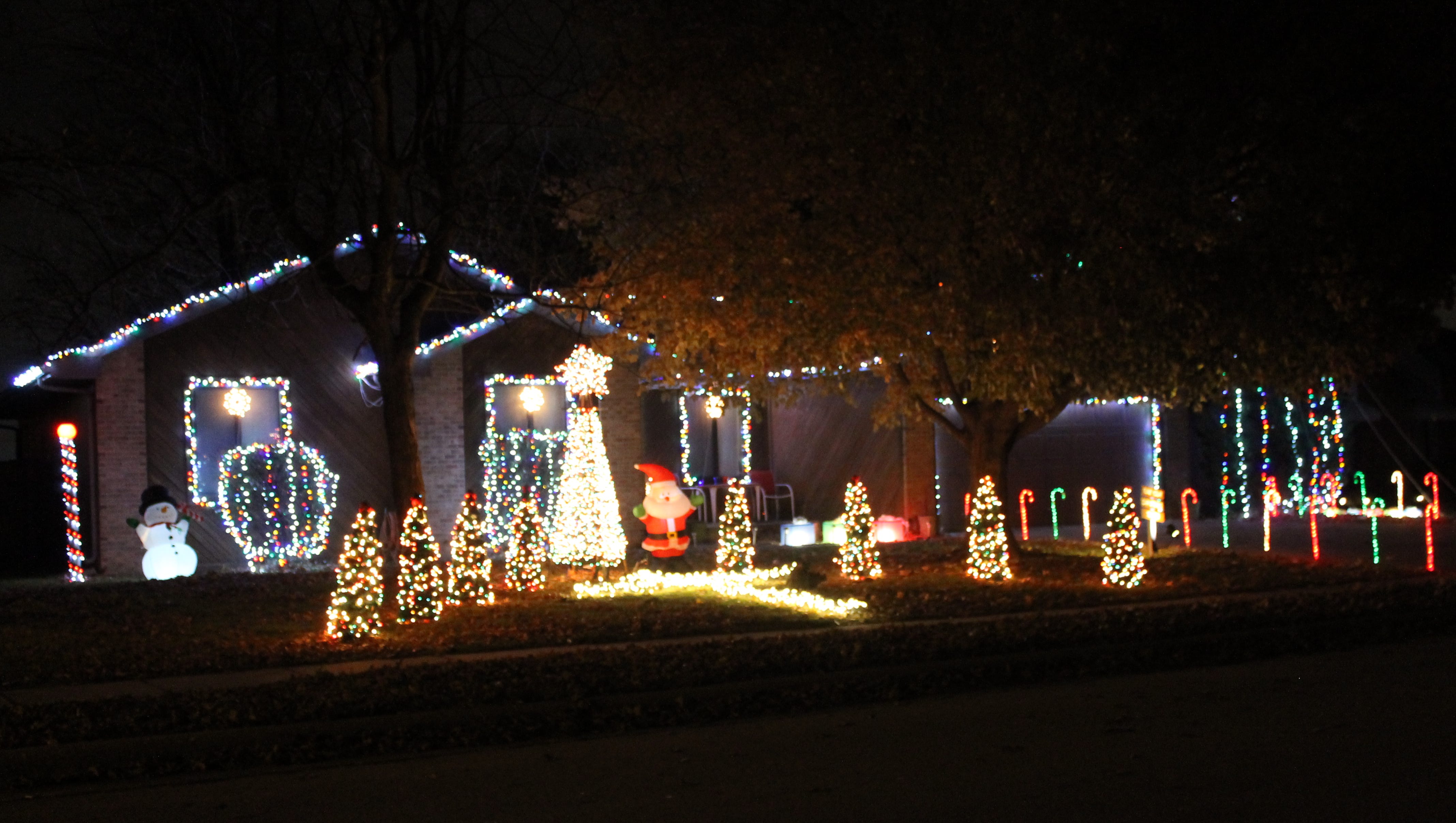 Where to find the 21 best Christmas light displays in Springfield