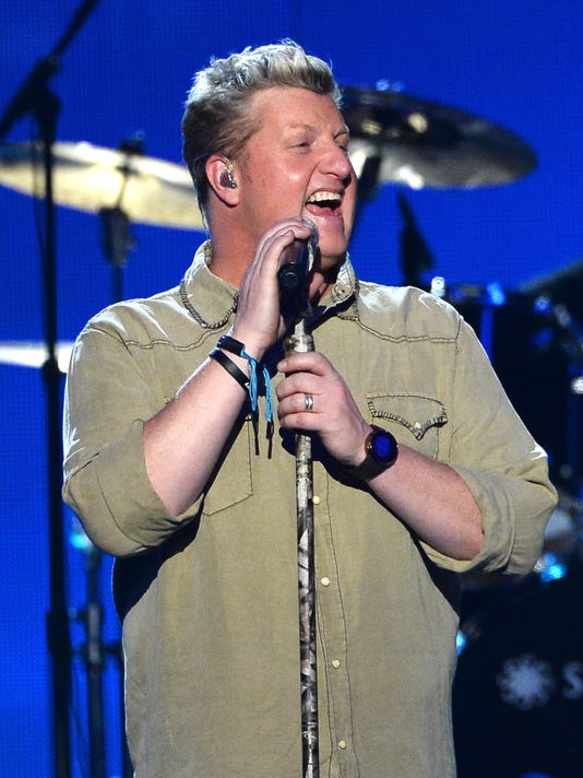 Rascal Flatts admits to lip-syncing at ACM show