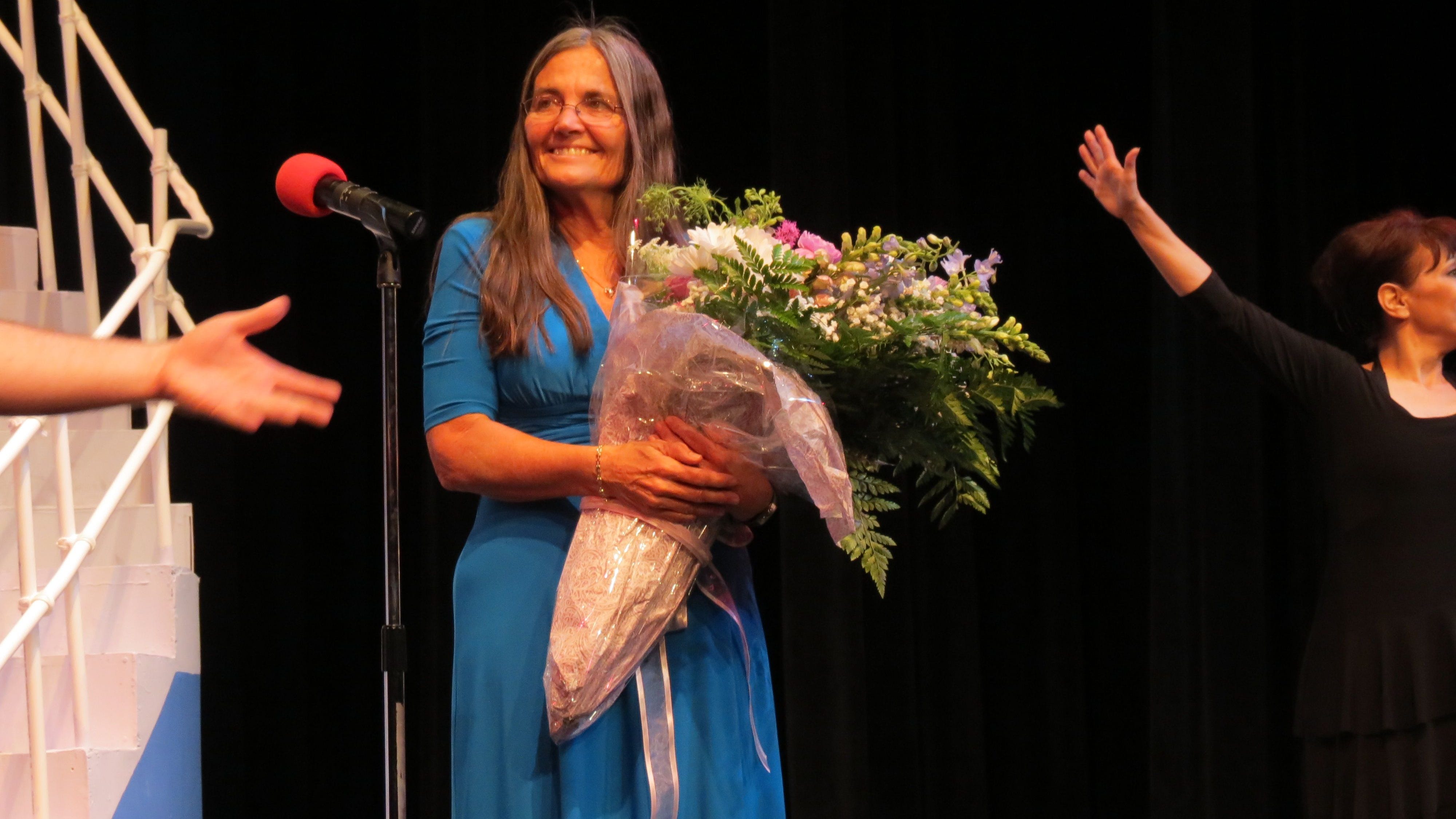 Former students celebrate EGHS drama teacher Sarah Munday