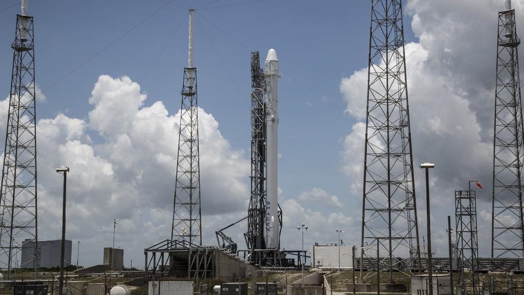 Weather 90% 'go' for Sunday SpaceX launch