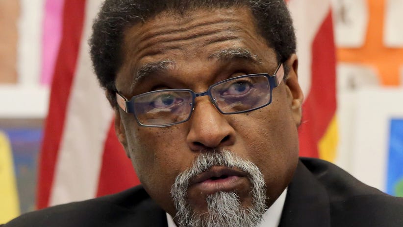 Earley's lawyer says he'll accept subpoena if issued