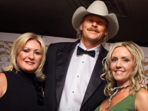 Alan Jacksons Son In Law Dies After Fall In Florida