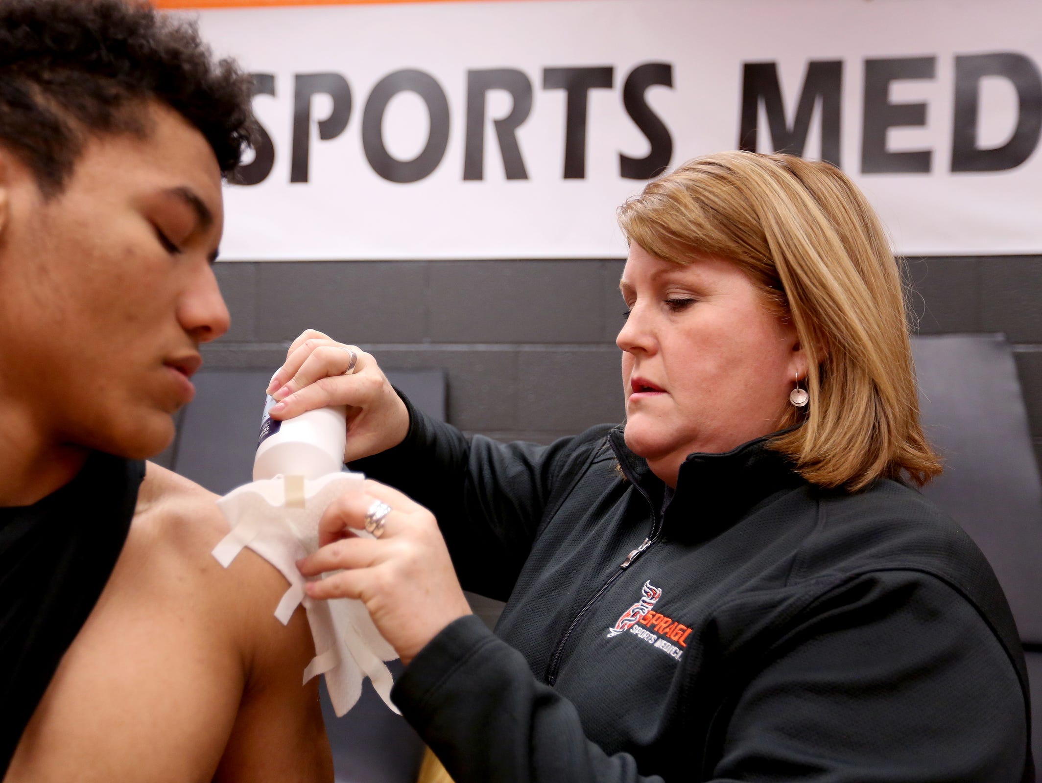 High school athletic trainers: Keeping our kids healthy for competition ...