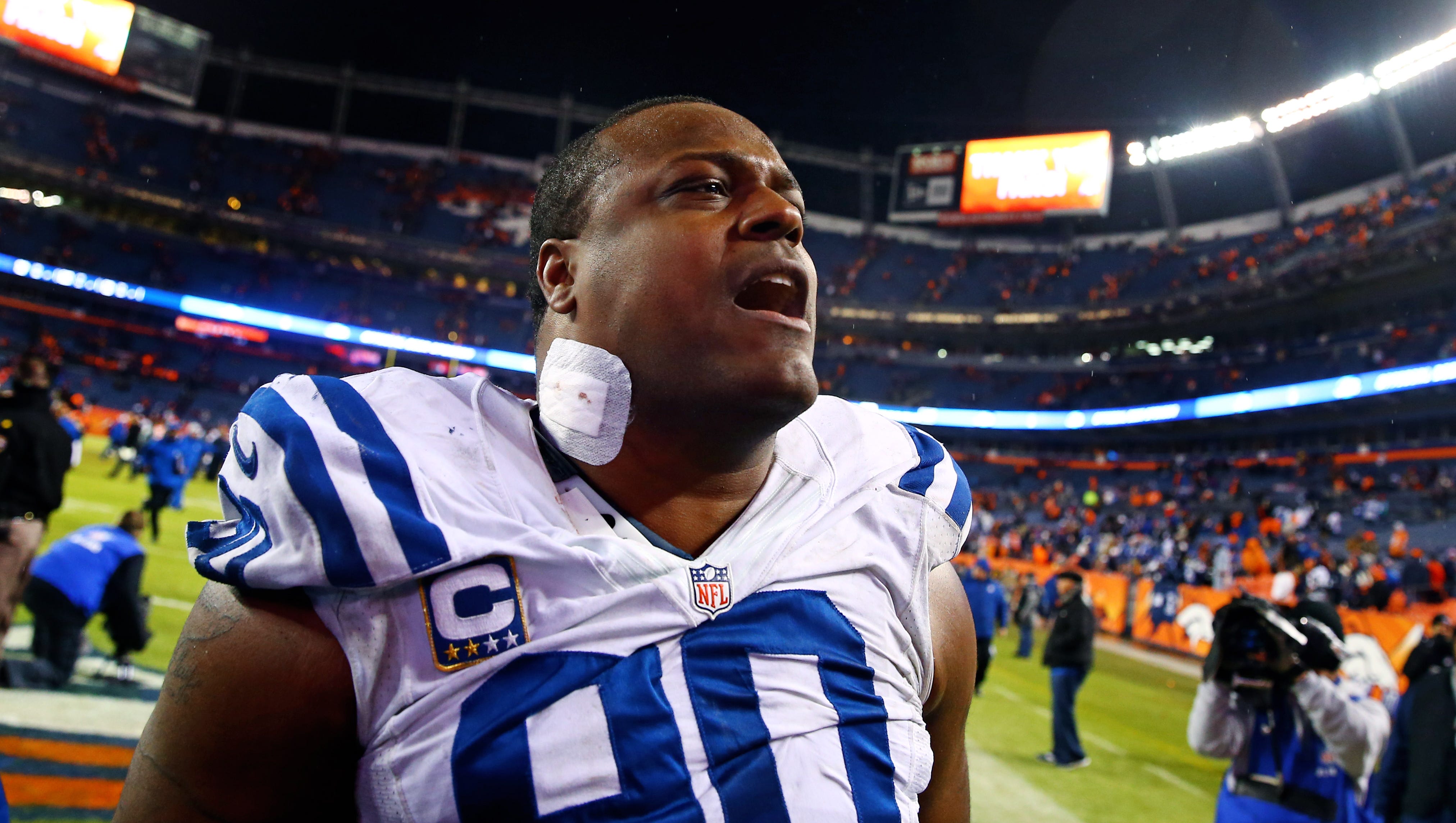 Indianapolis Colts defensive tackle Cory Redding (90) celebrates ...
