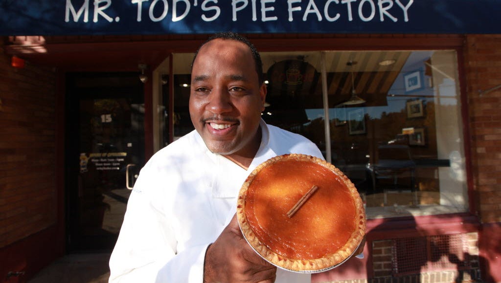 Mr. Tod's Pie Factory owner accuses Englewood NJ of false arrest