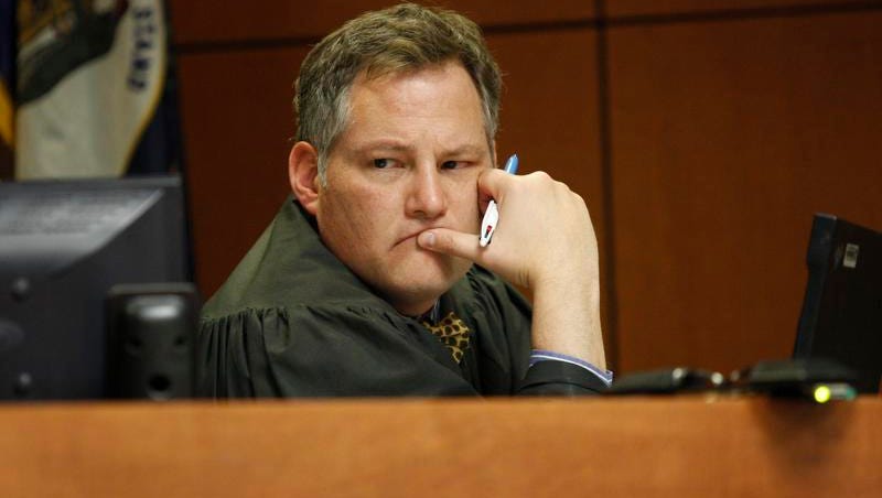 Louisville judge McKay Chauvin announces retirement after 20 years