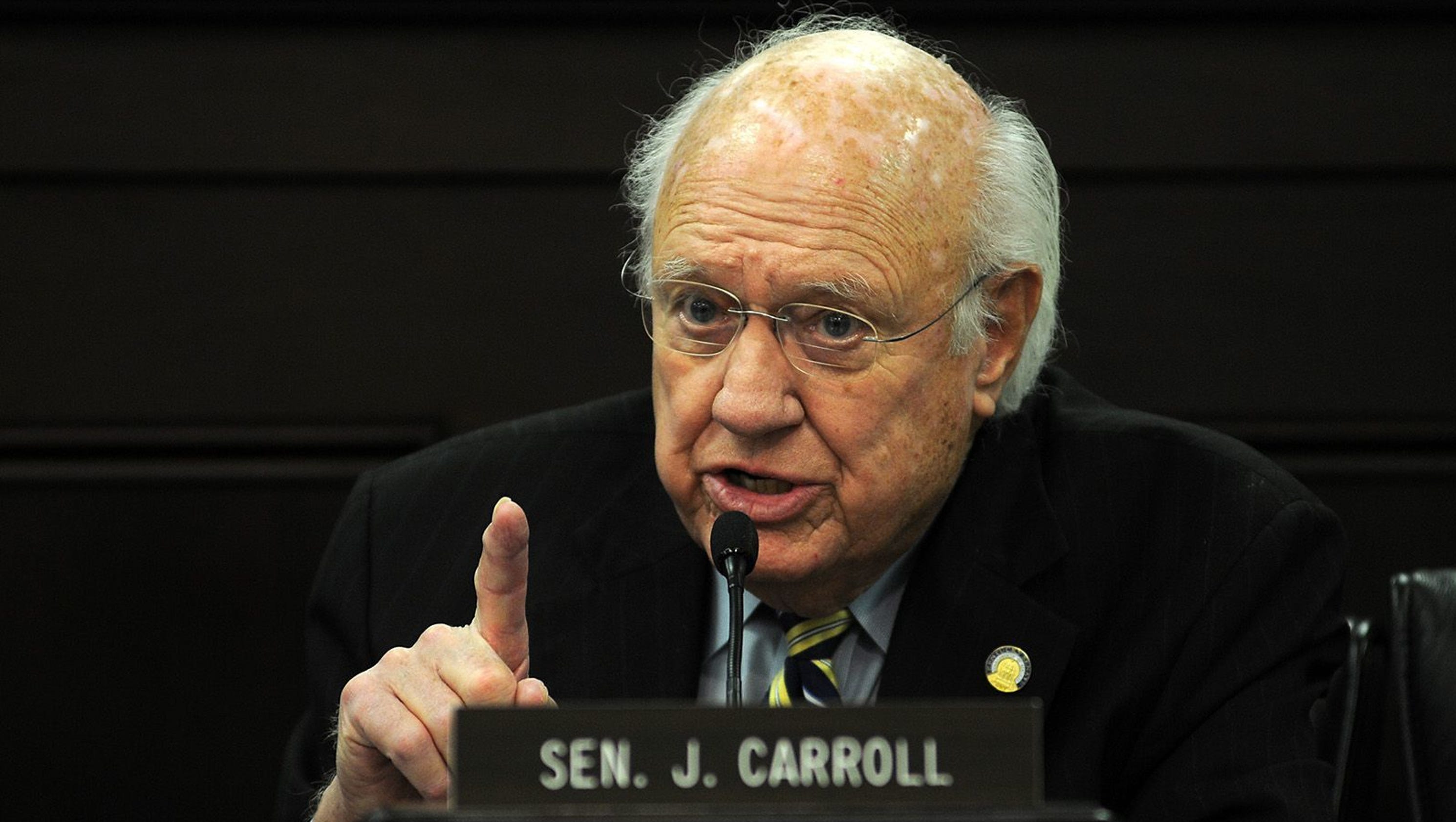 Kentucky's Julian Carroll's sex scandal may be all we remember of a 50 ...